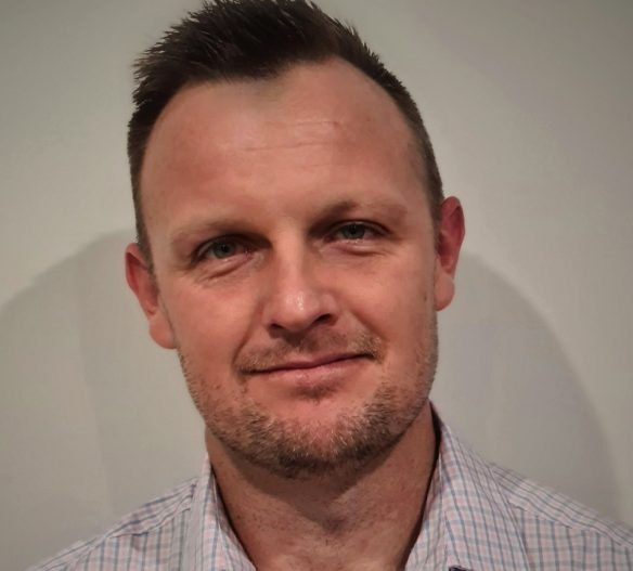 Dr Alex Verloop Joins the VOR Team | Veterinary Ophthalmic Referrals